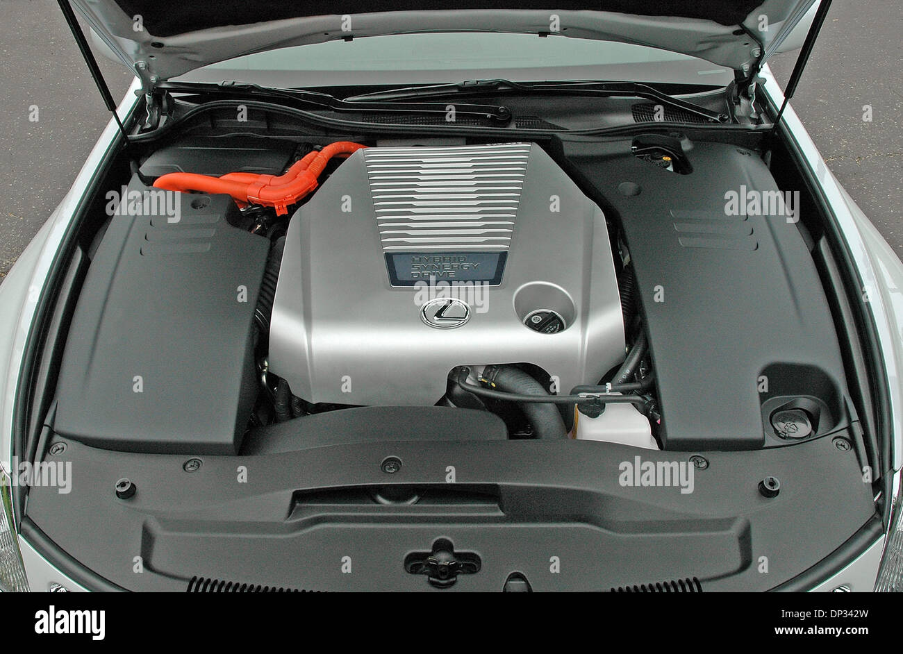 Jun 21, 2006; Los Angeles, CA, USA; Gas/Electric Hybrid Engine 2007 ...