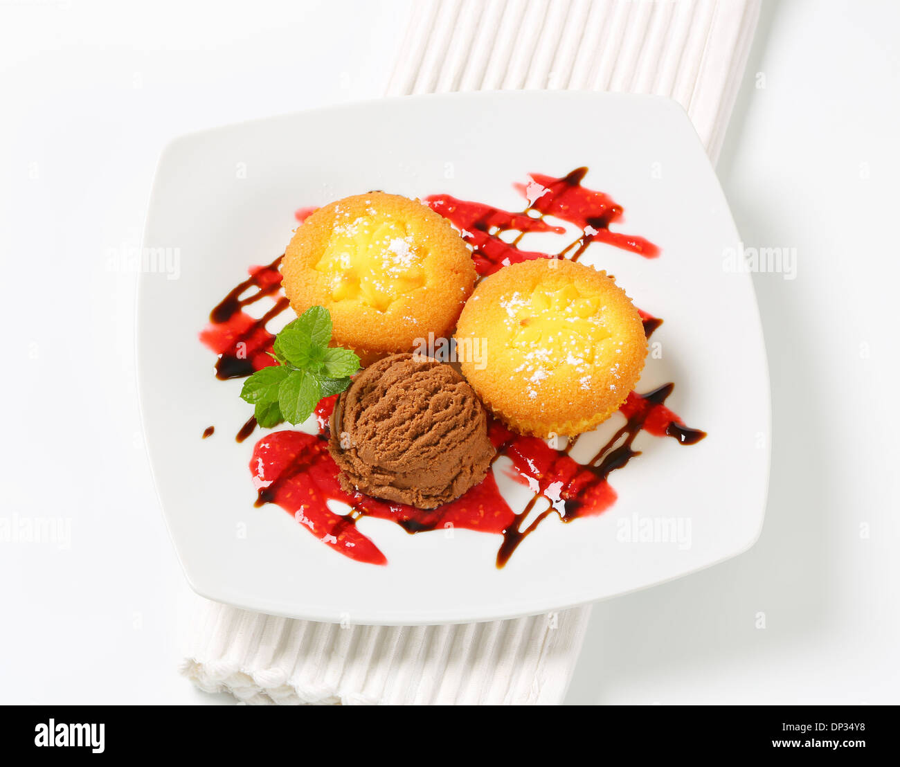 Sponge Pudding Overhead High Resolution Stock Photography and Images ...