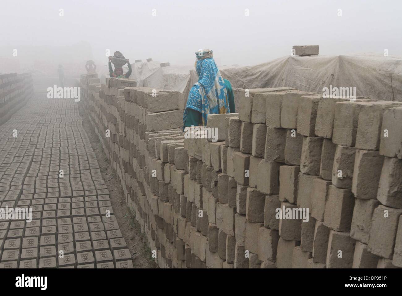 Air woman euros hi-res stock photography and images - Alamy