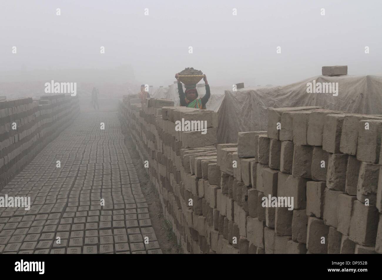 Air woman euros hi-res stock photography and images - Alamy