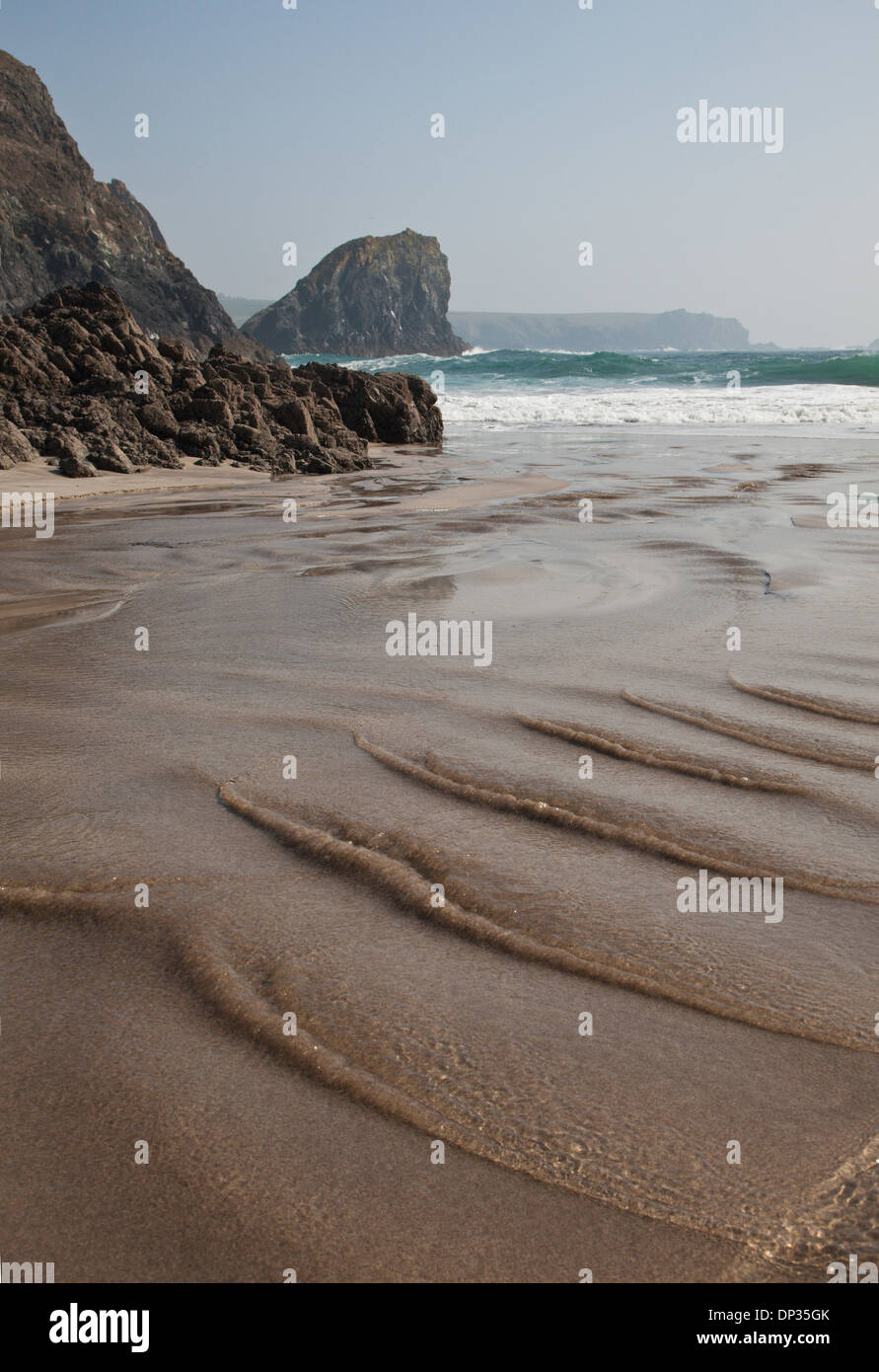 The beach at Kynance Cove, Lizard Point, Cornwall, UK Stock Photo - Alamy