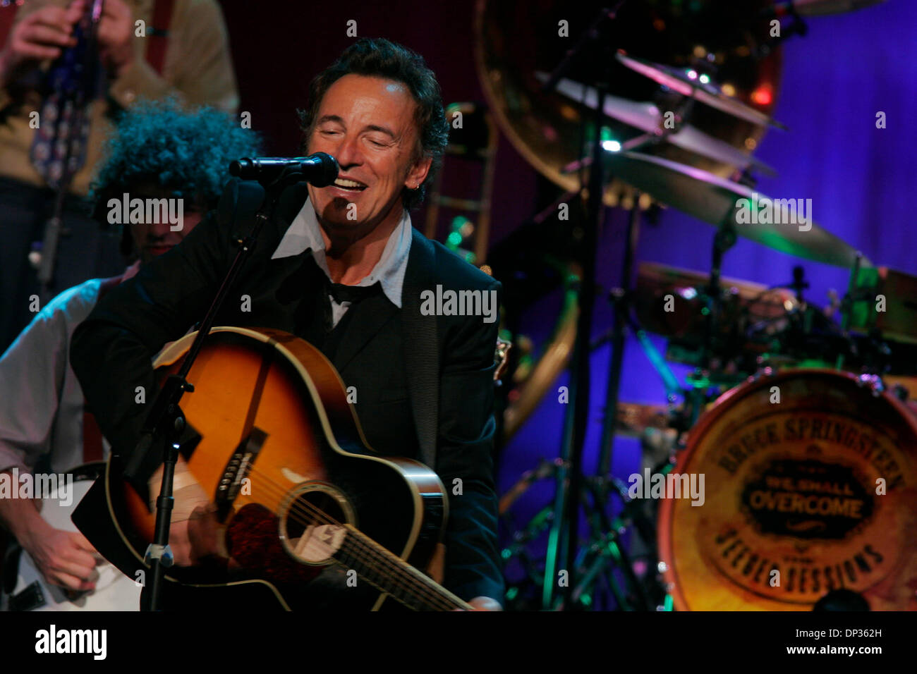 Jun 22, 2006; New York, NY, USA; BRUCE SPRINGSTEEN performs with The ...
