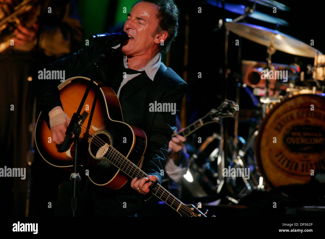 Jun 22, 2006; New York, NY, USA; BRUCE SPRINGSTEEN performs with The ...