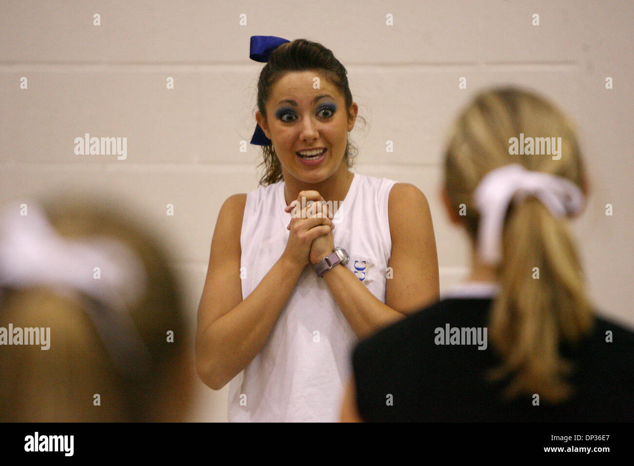 Teaching beginning hi-res stock photography and images - Alamy