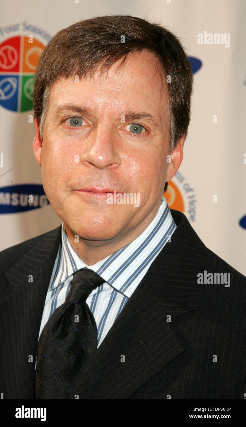 Jun 22, 2006; New York, NY, USA; Sports newscaster BOB COSTAS at the ...