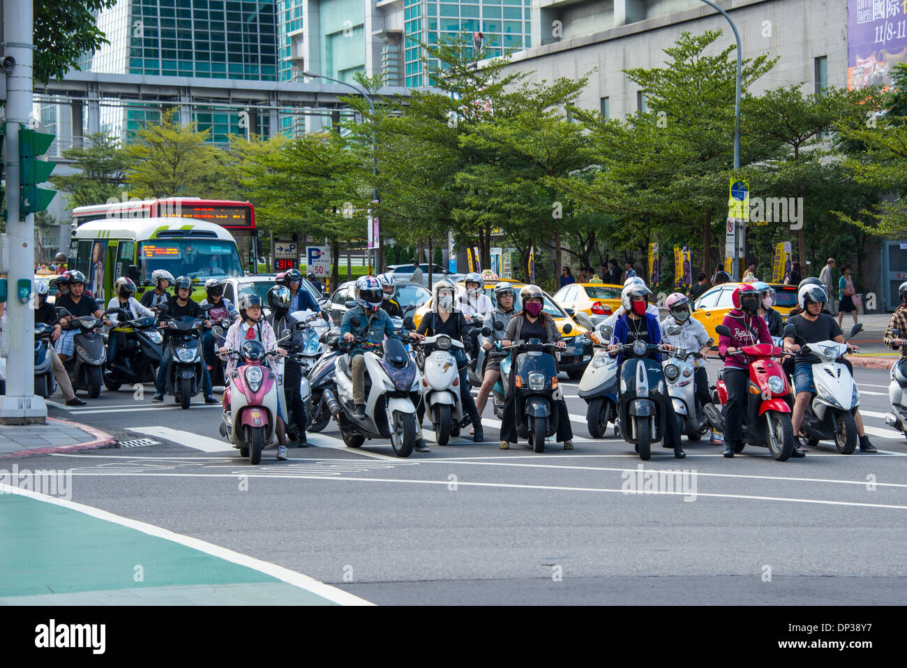 Motor Scooters at Traffic Lights, Taipei, Taiwan Stock Photo - Alamy