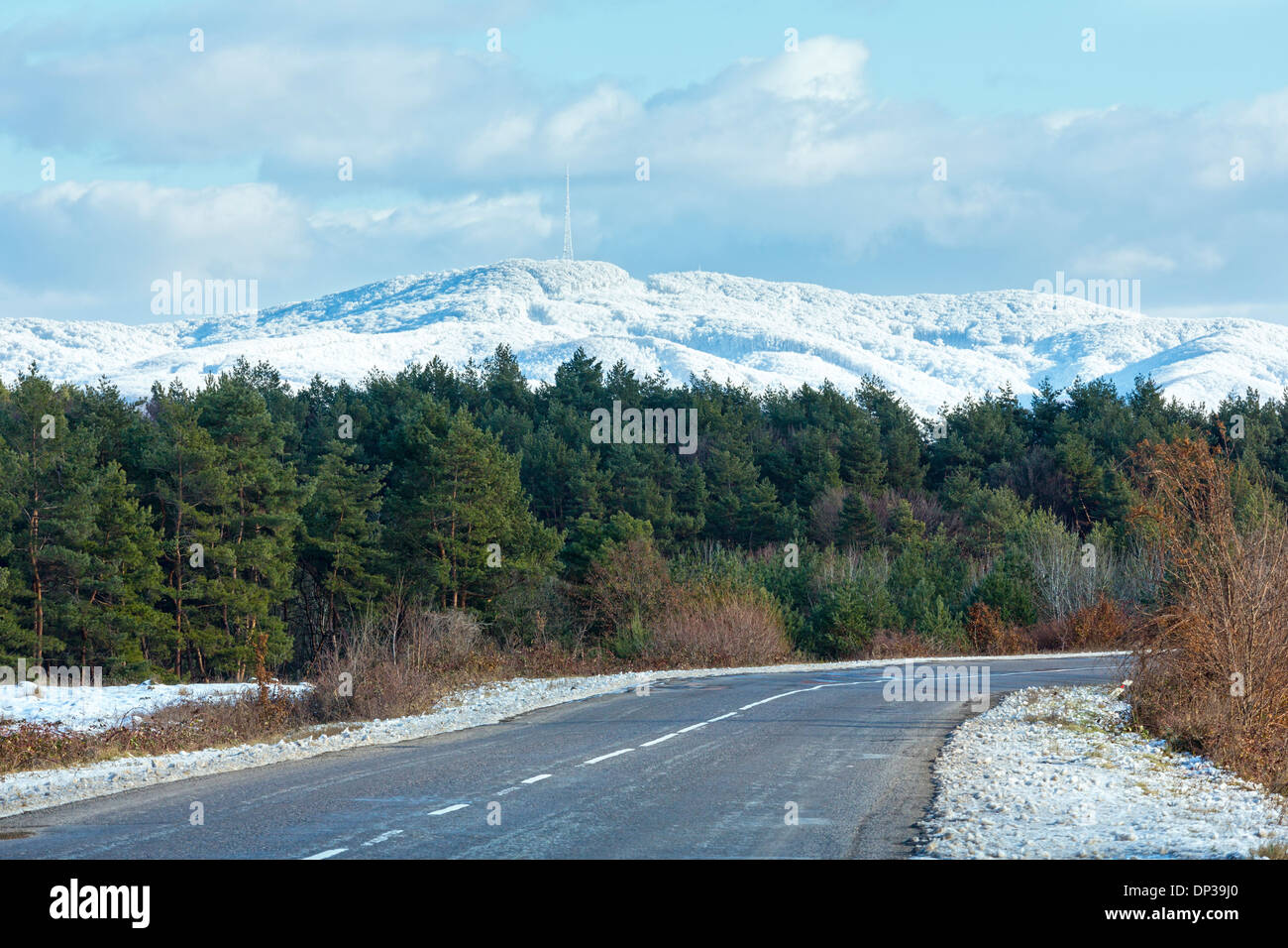 New fallen hi-res stock photography and images - Alamy