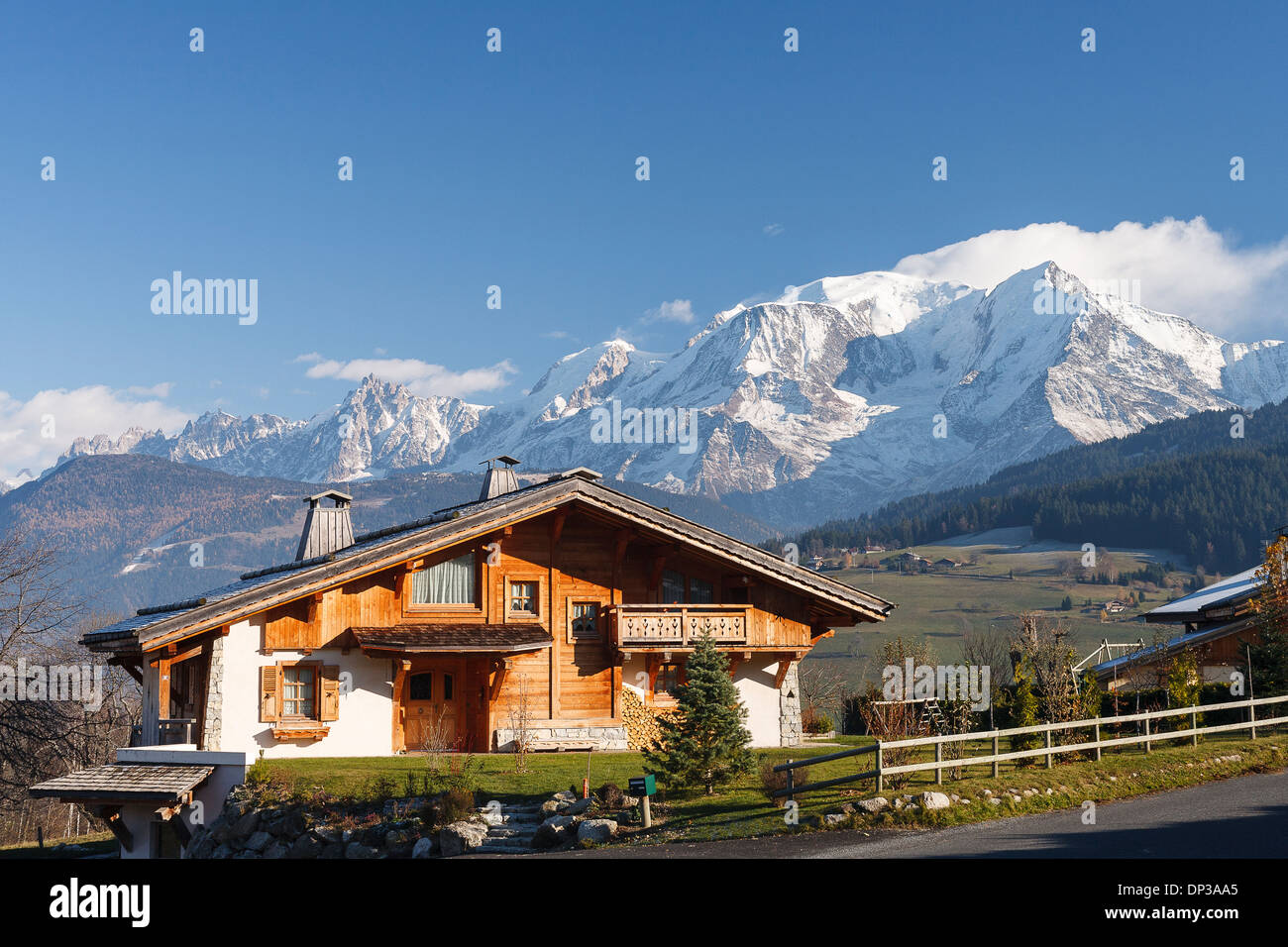 Cordon house savoie hi-res stock photography and images - Alamy