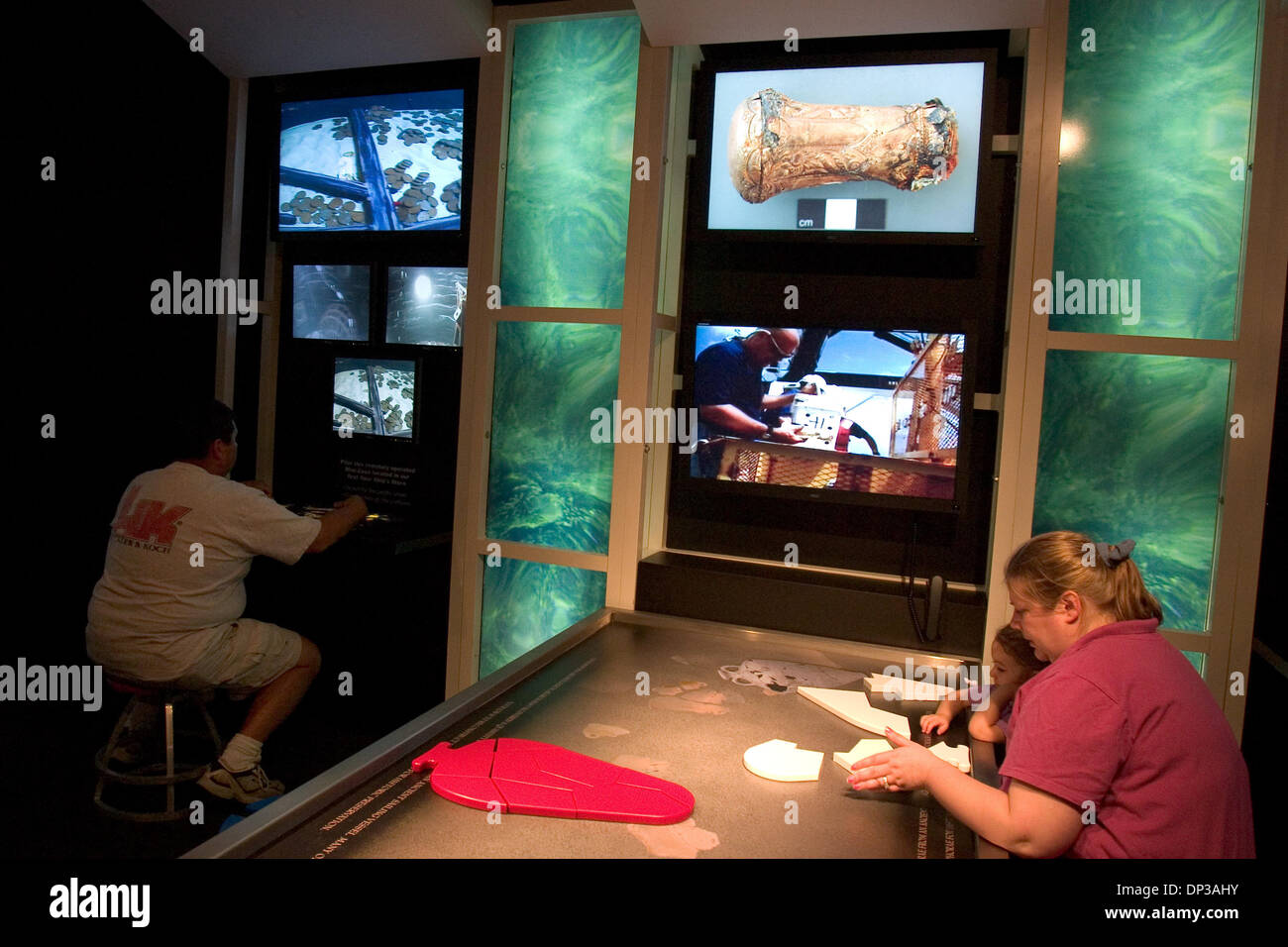 Ss republic shipwreck hi-res stock photography and images - Alamy