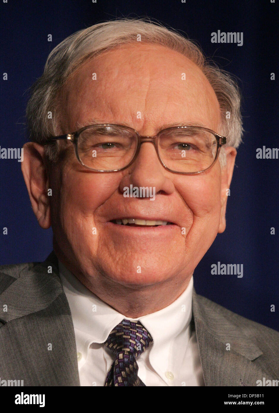 Bill gates warren buffett hi-res stock photography and images - Alamy