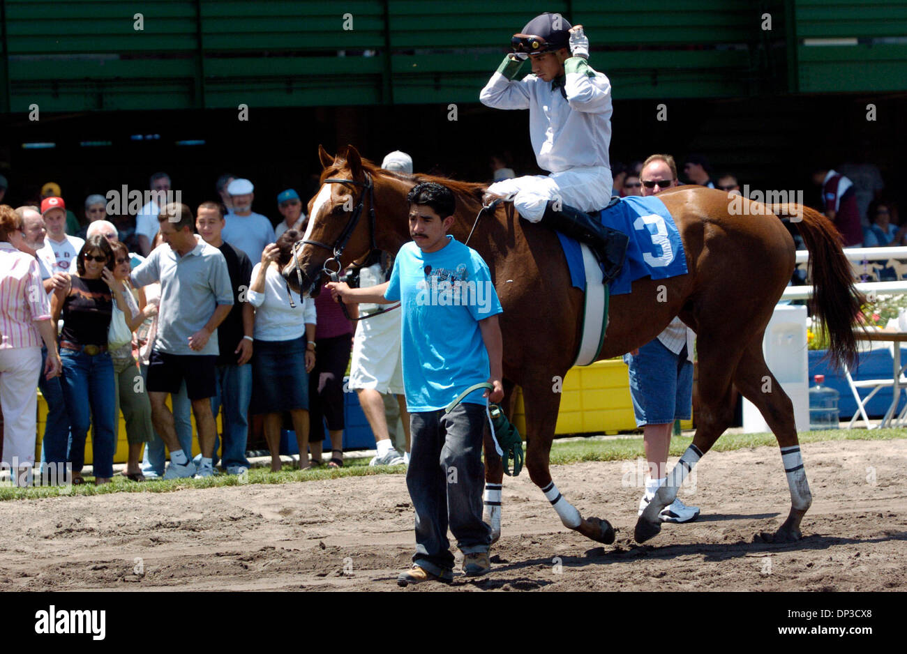Flying elvis hi-res stock photography and images - Alamy