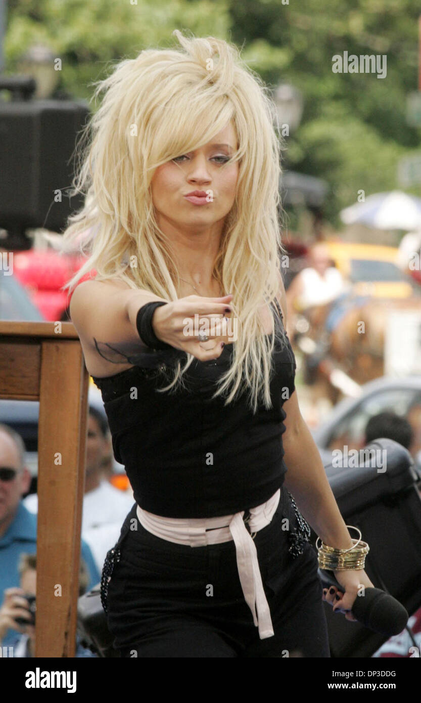 Jun 30, 2006; New York, NY, USA; Singer/dancer KIMBERLY WYATT from the ...