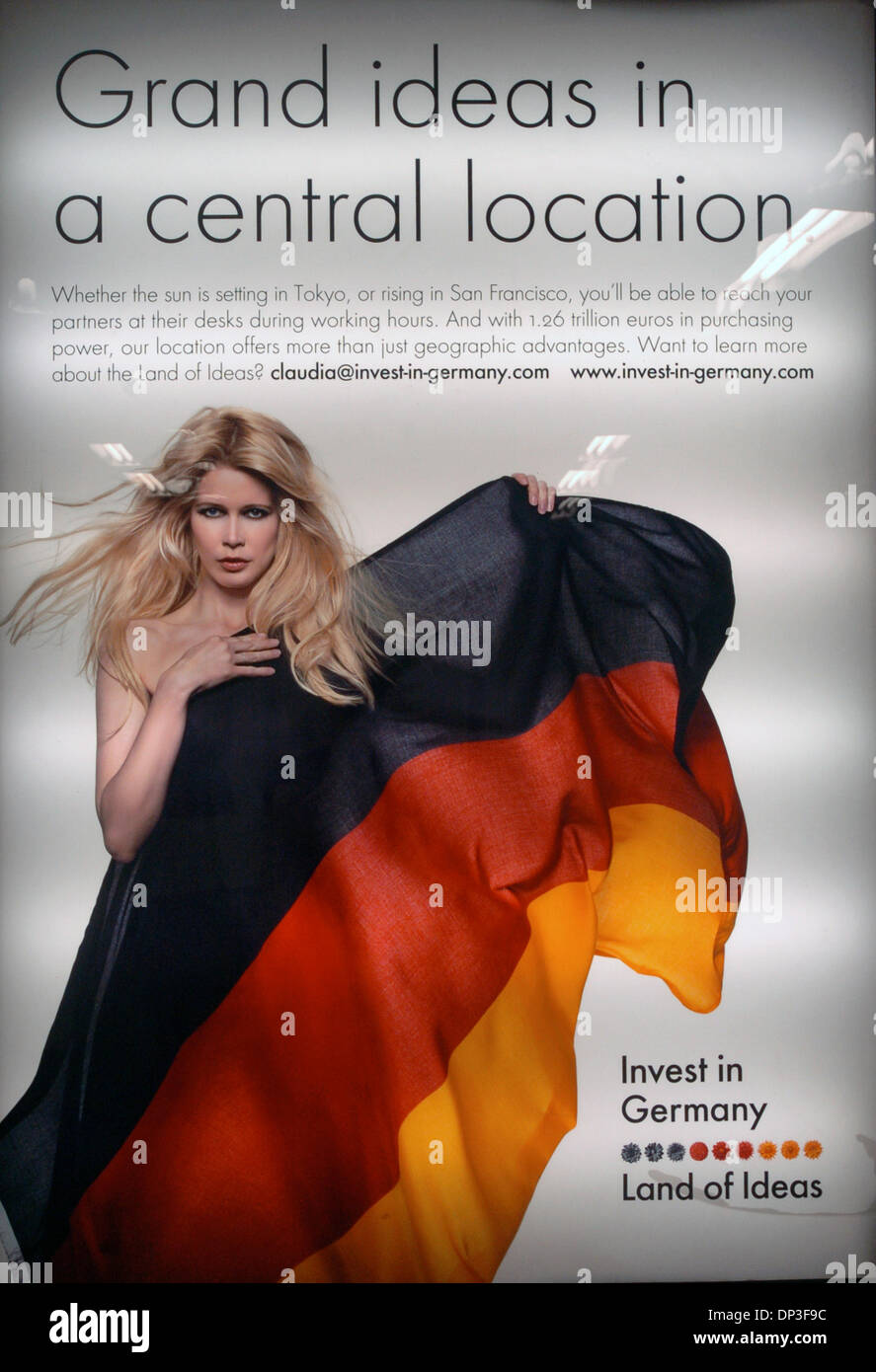 Jul 03, 2006; Manhattan, NY, USA; Claudia Schiffer advertising ...