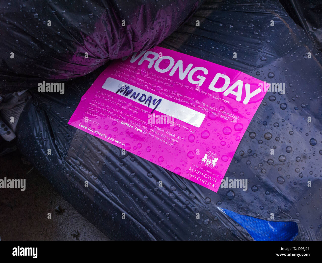 Wrong day label hi-res stock photography and images - Alamy