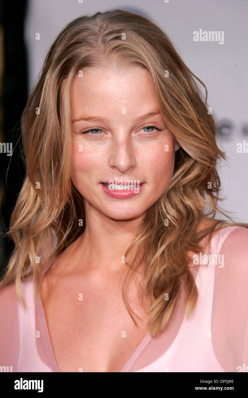 Rachel Nichols American Actress And Model Hd Wallpapers Hd Wallpapers