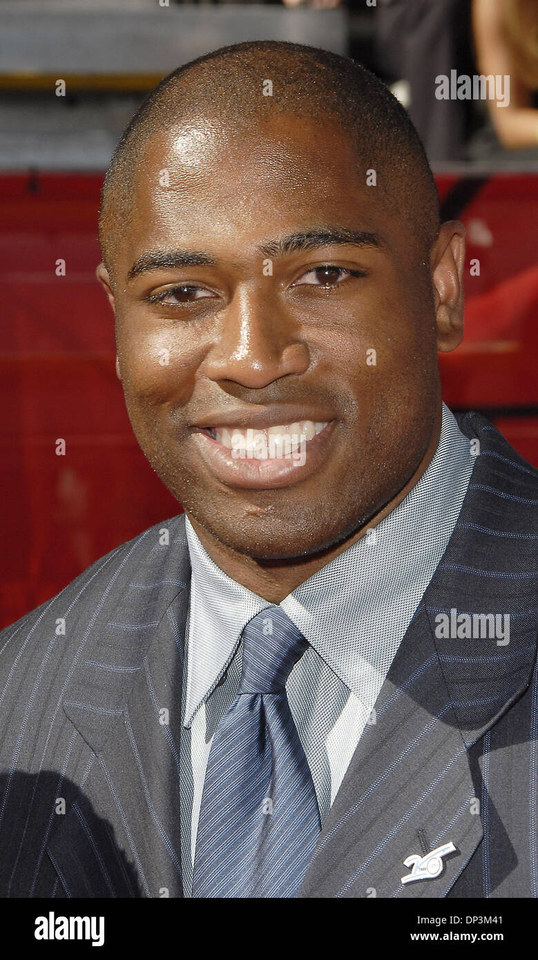Jul 12, 2006; Hollywood, CA, USA; NFL star SHAUN ALEXANDER at the 2006 ...