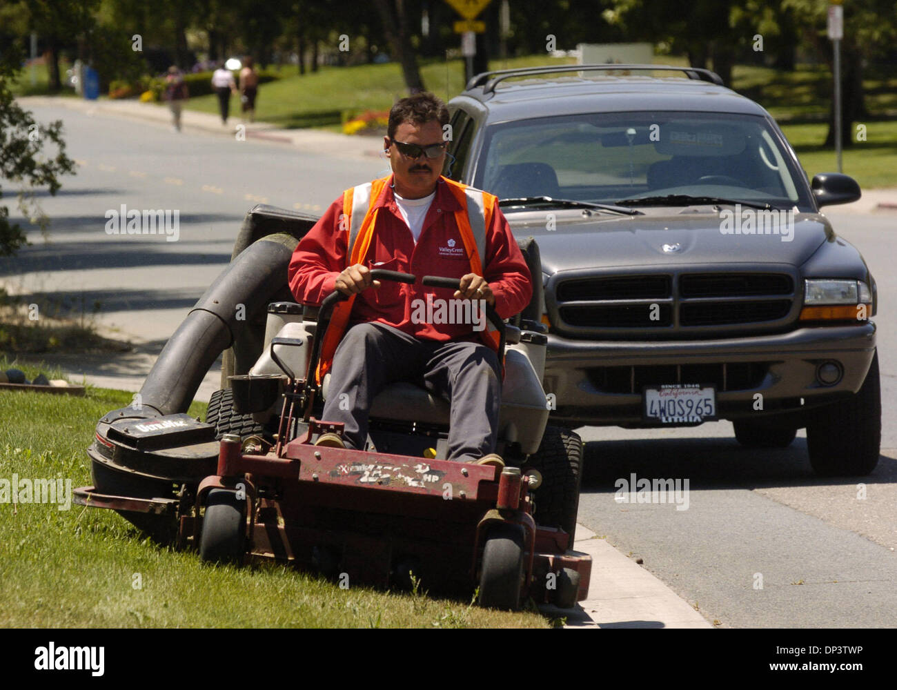 Gas powered lawn mowers hi-res stock photography and images - Alamy