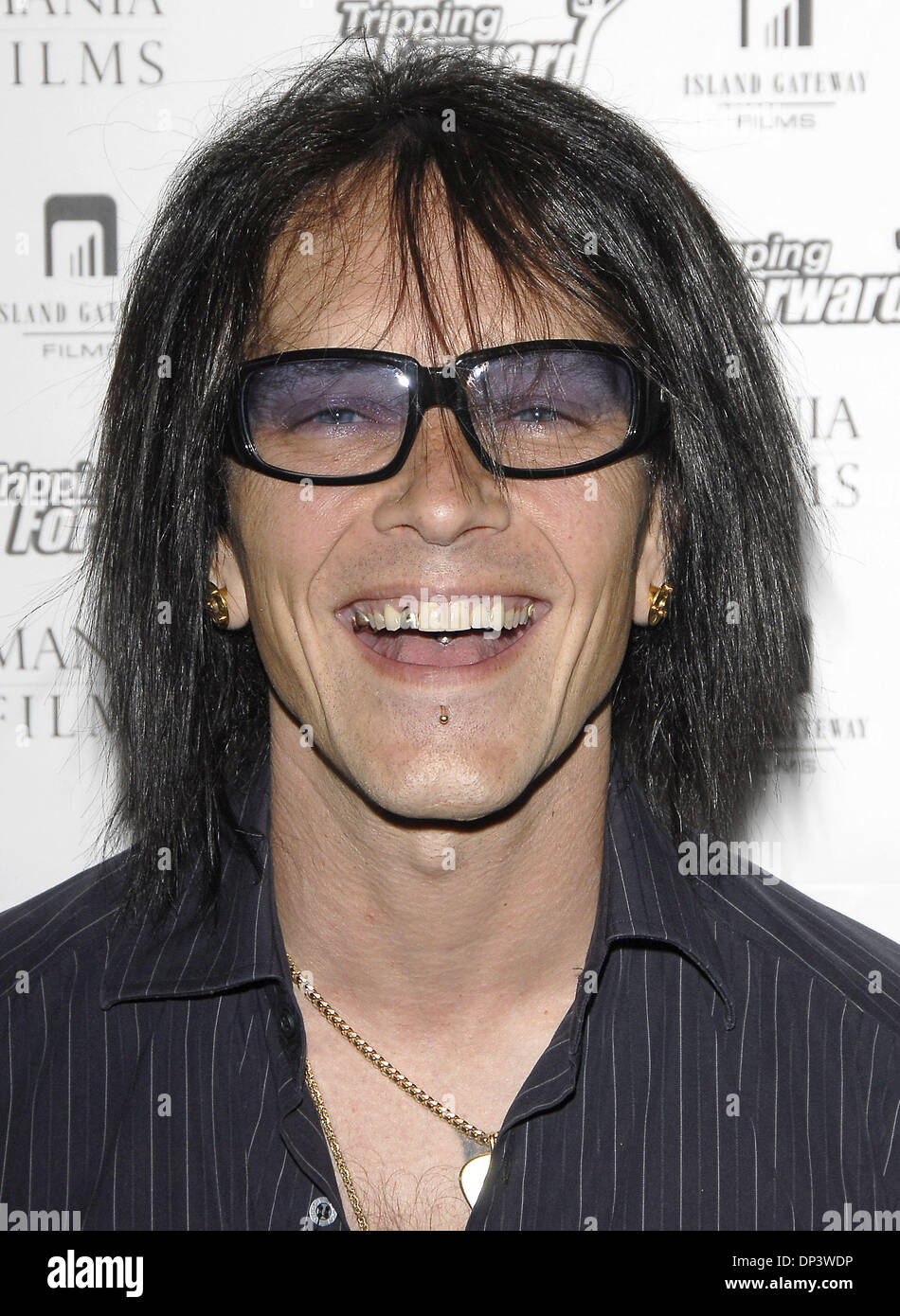 Tripping forward screening hi-res stock photography and images - Alamy