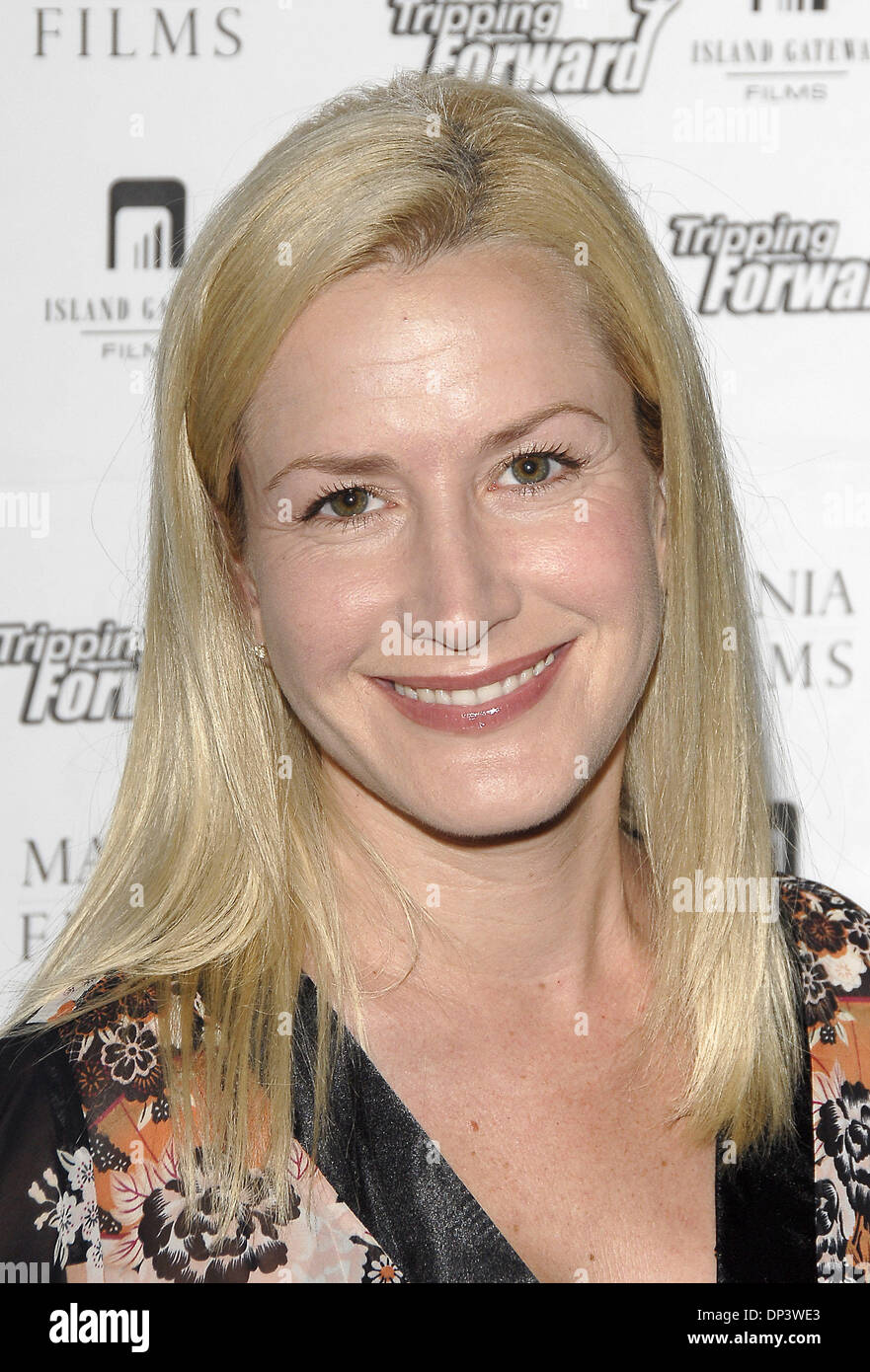 Tripping forward screening hi-res stock photography and images - Alamy