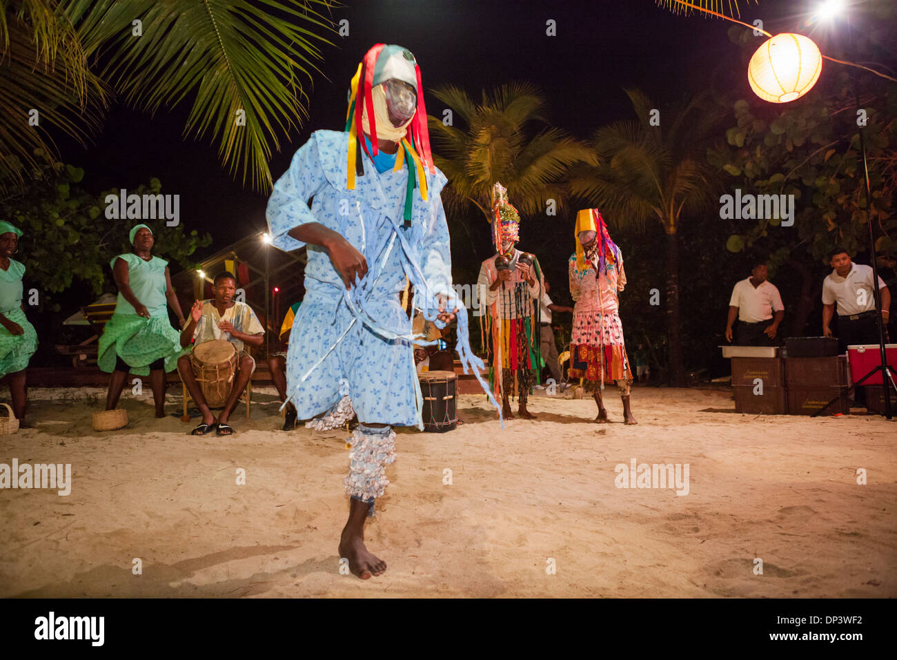 Garifuna dancing hi-res stock photography and images - Alamy