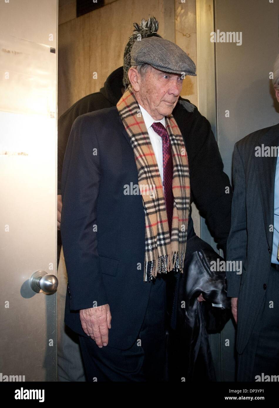 Manhattan, New York, USA. 7th Jan, 2014. RAYMOND LAVALLEE, 83, leaves ...