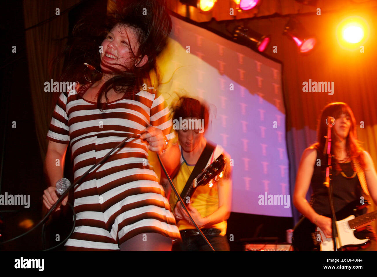Jul 20, 2006; Brooklyn, NY, USA; Lead singer Lovefoxxx performs with ...