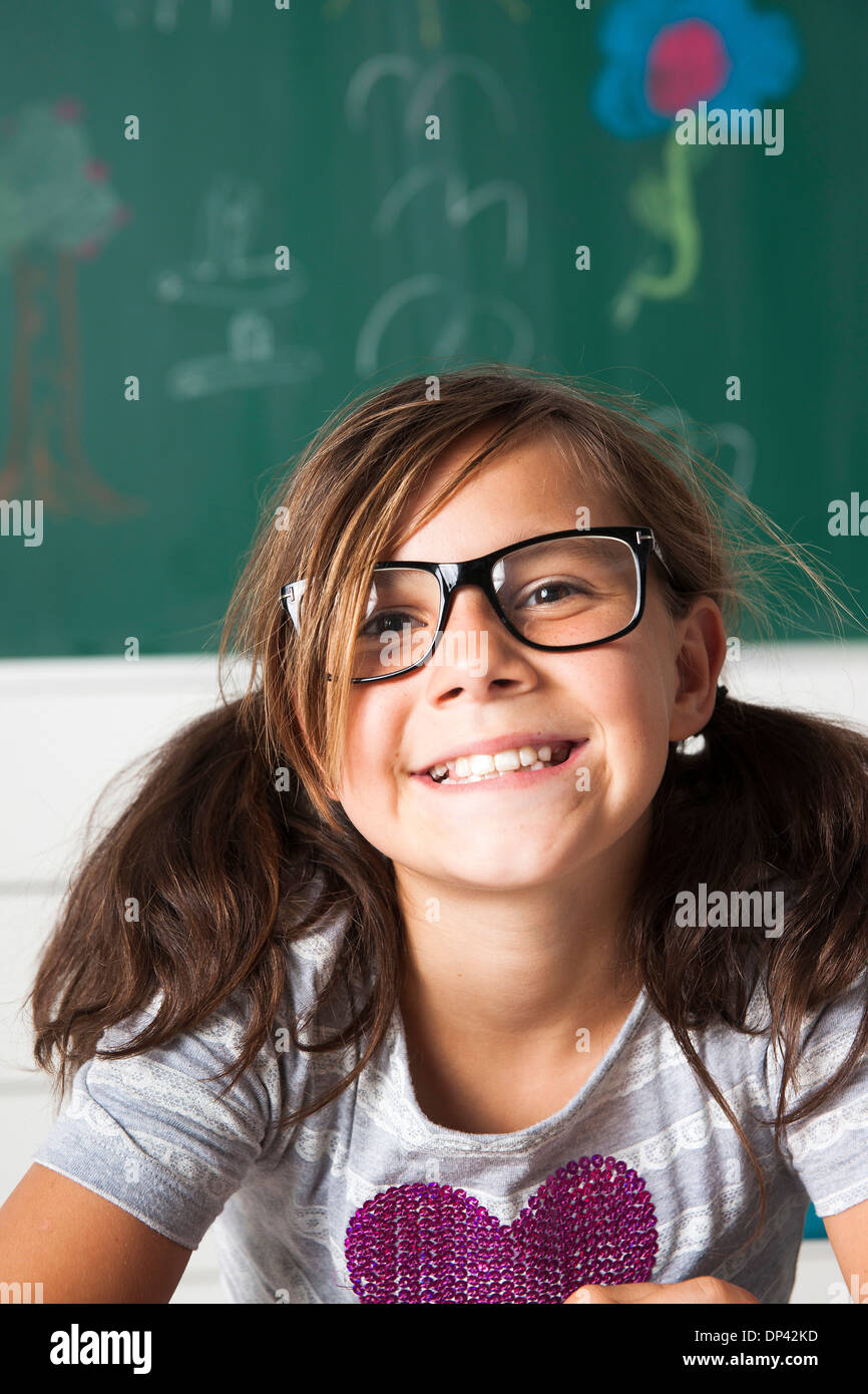 Student sit down in class hi-res stock photography and images - Alamy