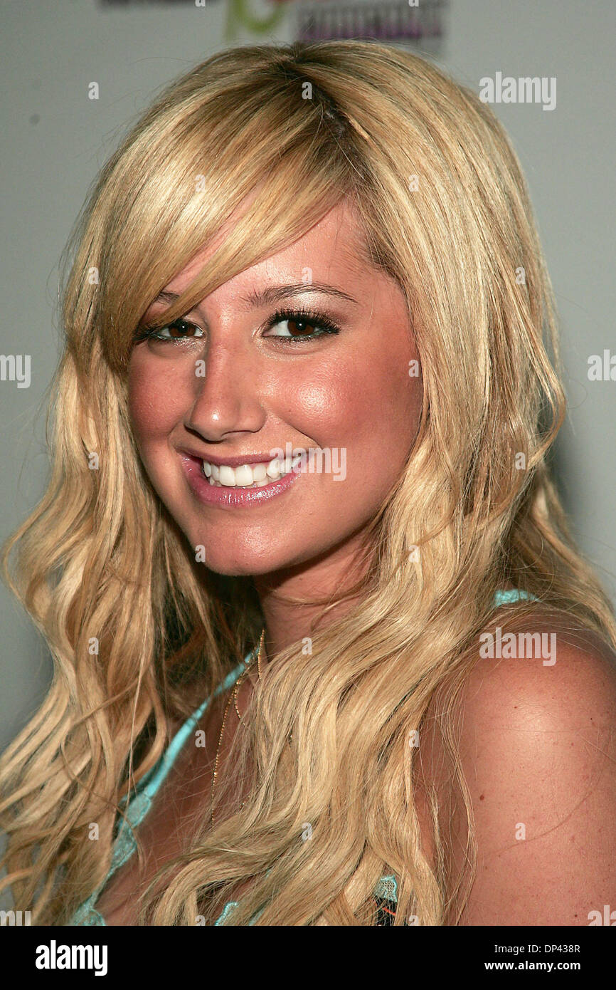 Ashley tisdale ashley tisdale concert hi-res stock photography and ...