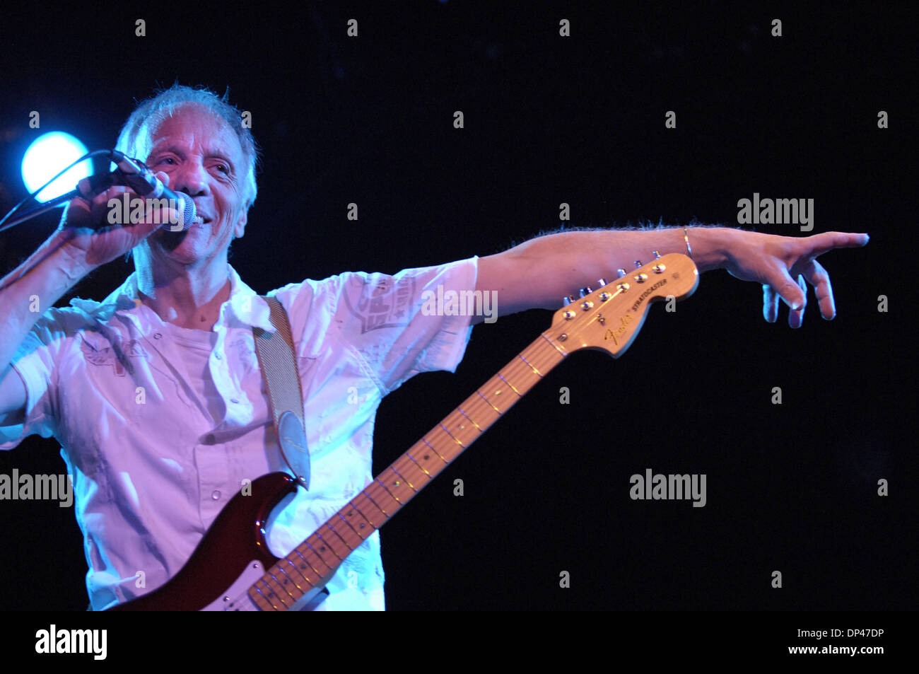 Robin trower hi-res stock photography and images - Alamy