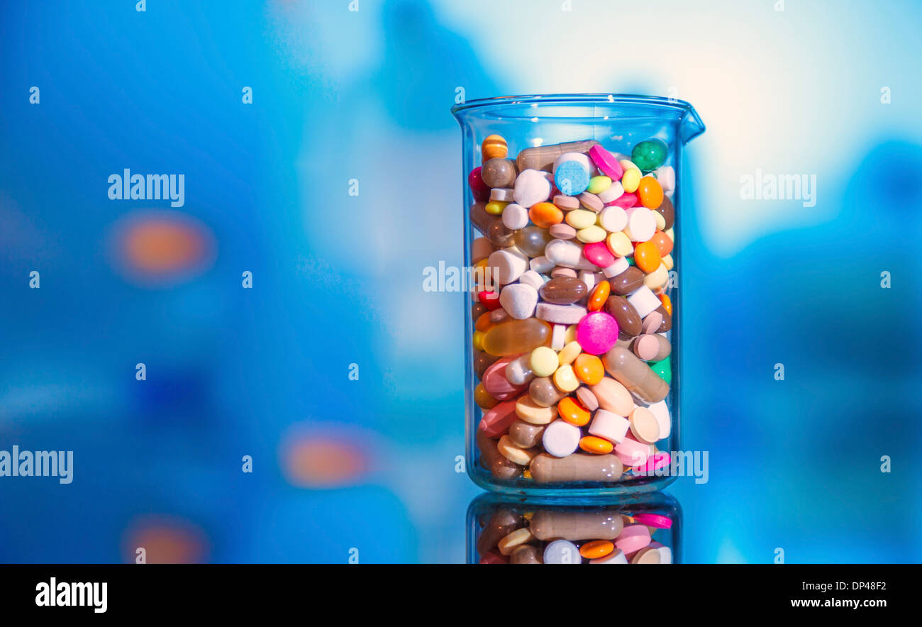 Assorted pills hi-res stock photography and images - Alamy