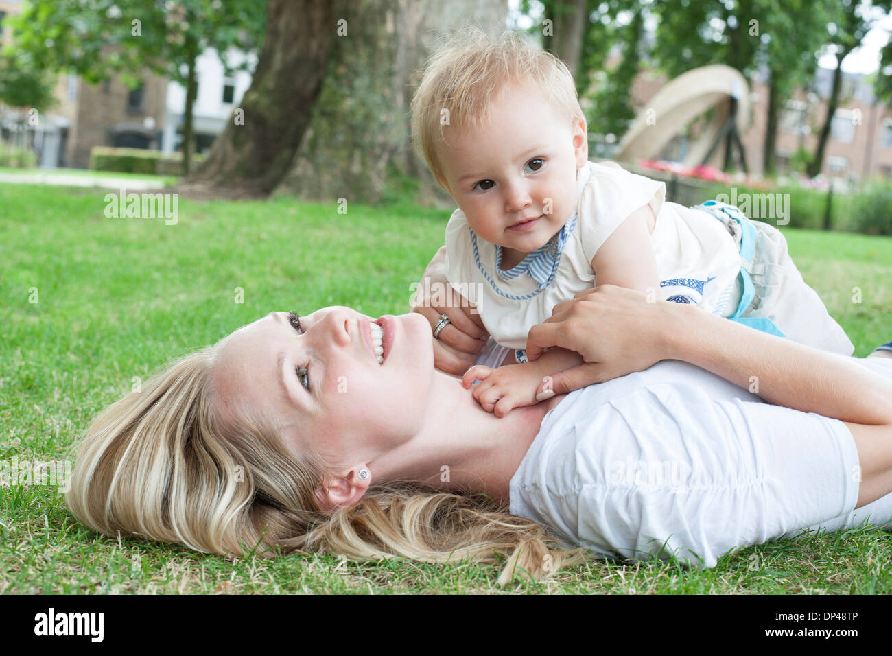 Mother and baby daughter Stock Photo - Alamy