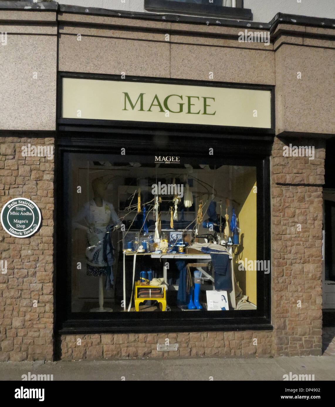 Donegal tweed hi-res stock photography and images - Alamy