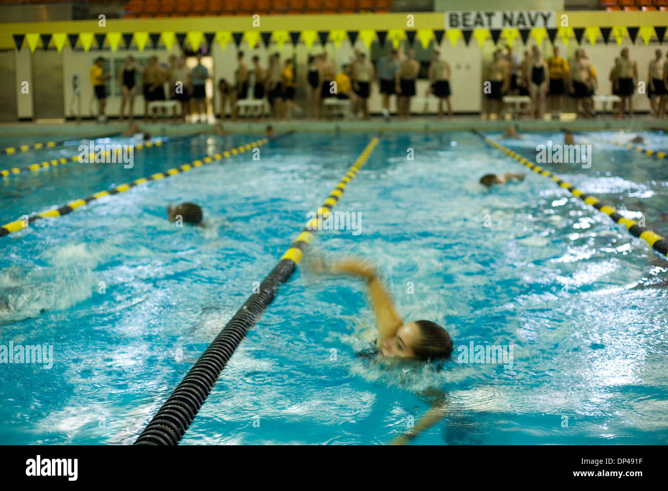 25 meter pool hi-res stock photography and images - Alamy