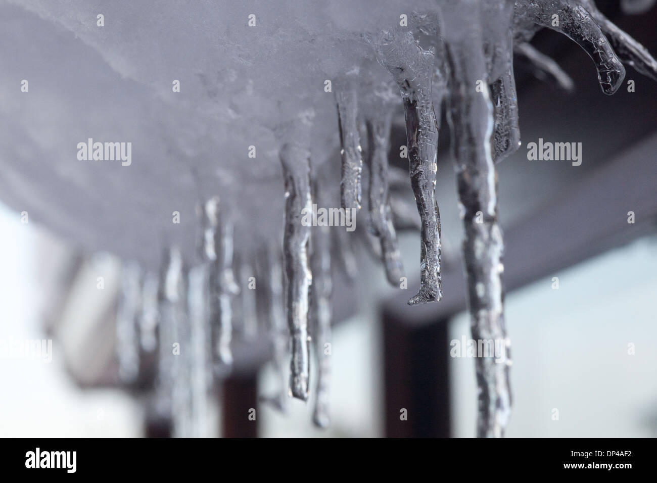 Hanging spike of frozen water hi-res stock photography and images - Alamy