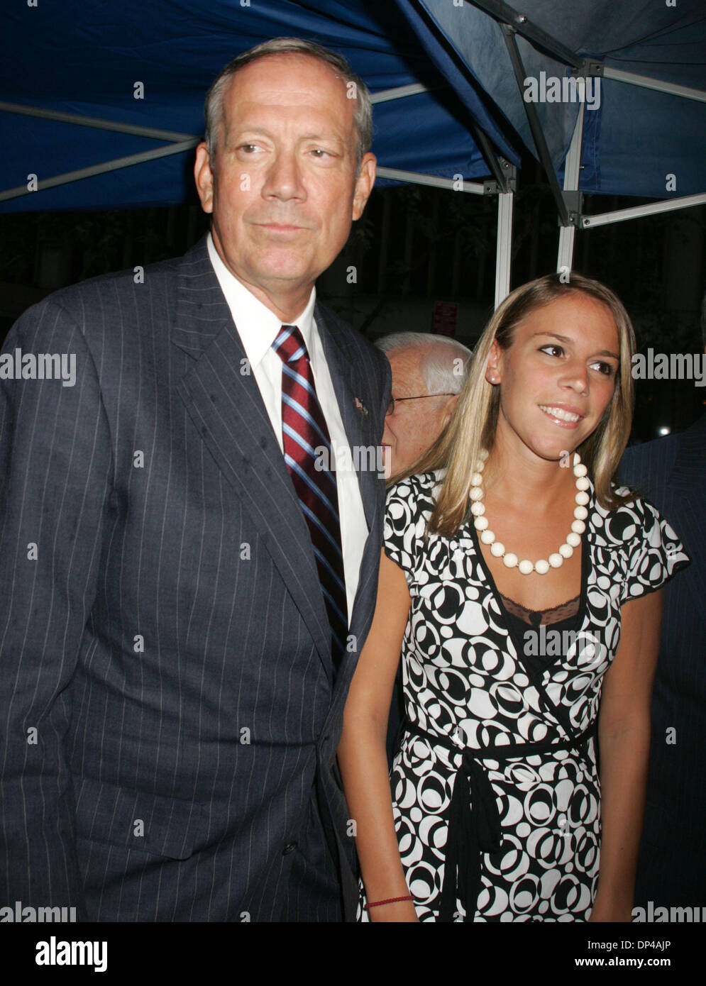 New york governor george pataki hi-res stock photography and images - Alamy