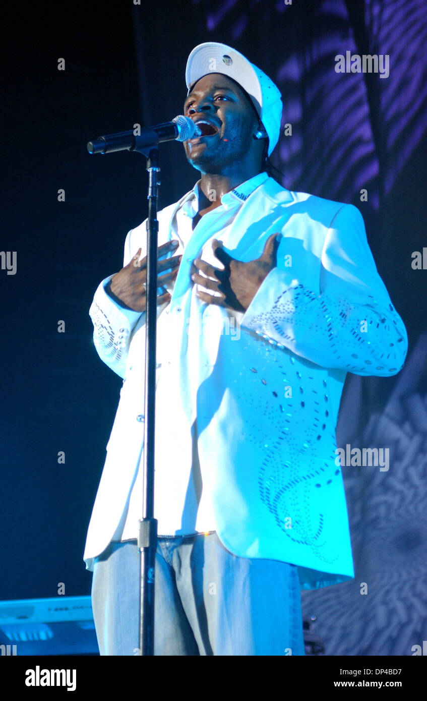Singer jaheim hi-res stock photography and images - Alamy