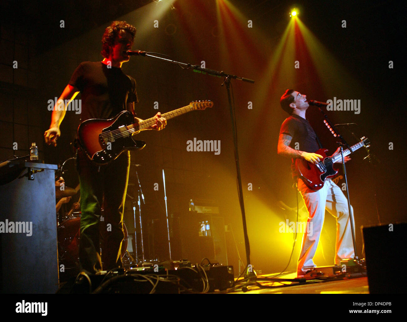 Aug 07, 2006; Myrtle Beach, SC, USA; Singer CHRIS CARRABBA (R) of ...