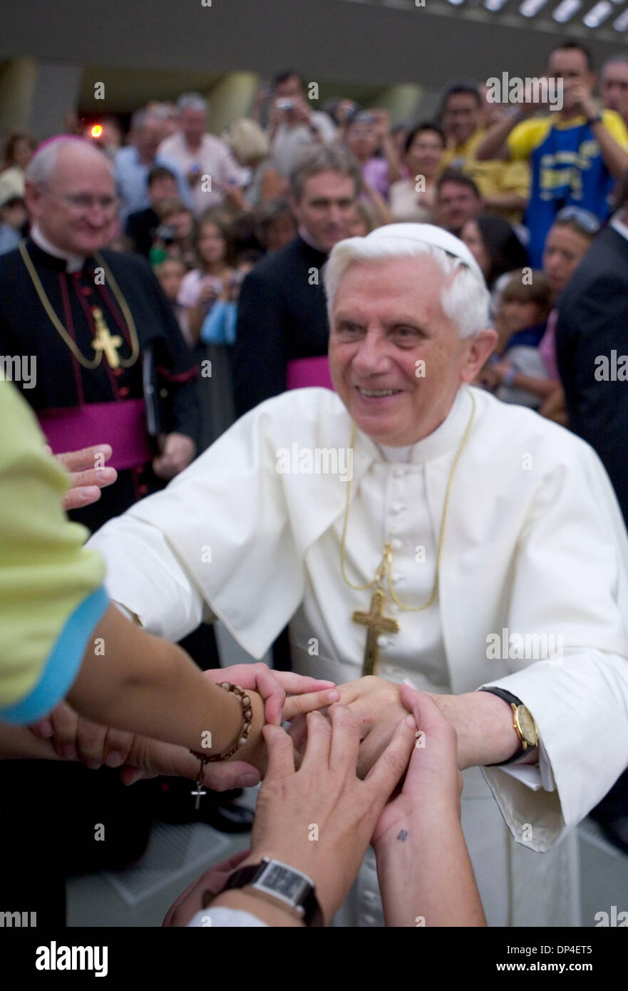 Paul vi hall rome hi-res stock photography and images - Alamy