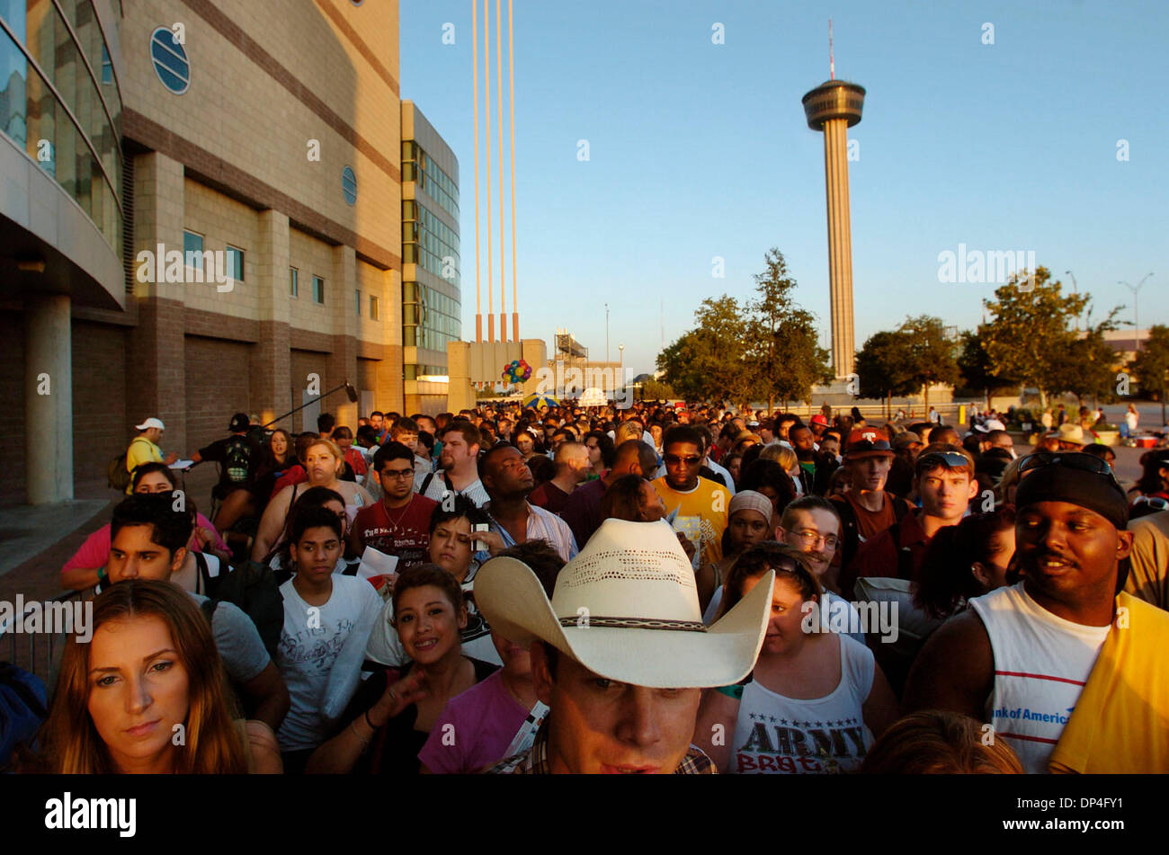 Aug 11, 2006; San Antonio, TX, USA; 'American Idol' hopefuls wait to ...
