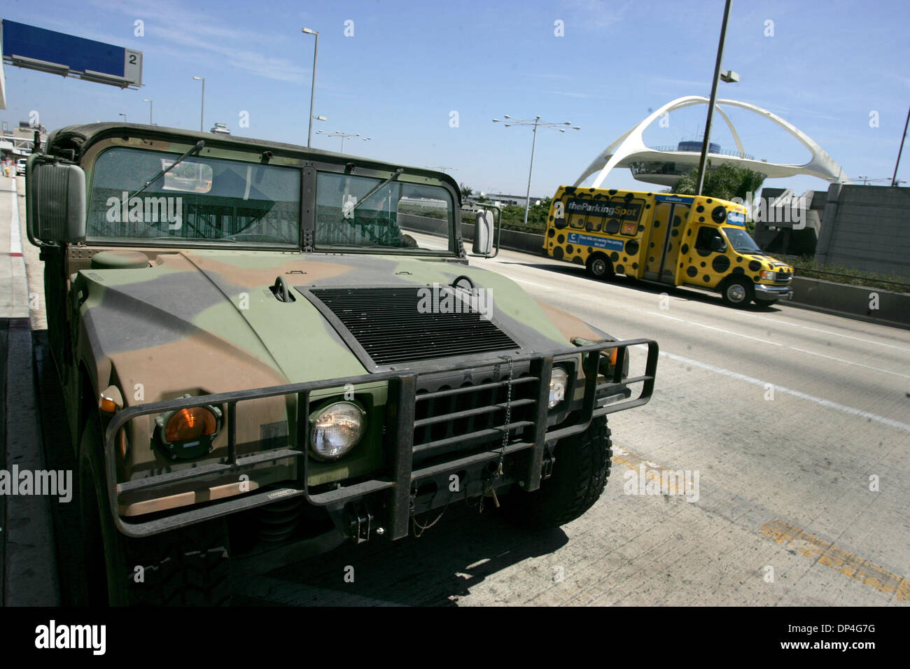 Los angeles international airport terminal 2 hi-res stock photography ...