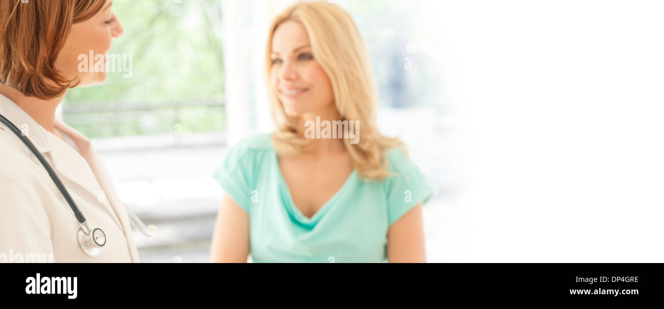 Consulting consultation hi-res stock photography and images - Alamy