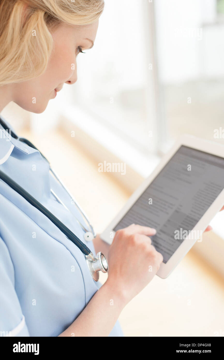 Telehealth nurse hi-res stock photography and images - Alamy