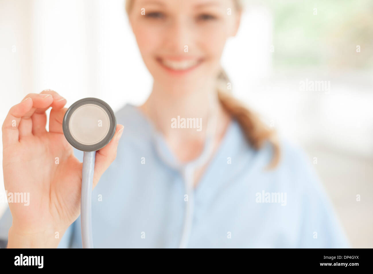 Stethoscope women hi-res stock photography and images - Alamy