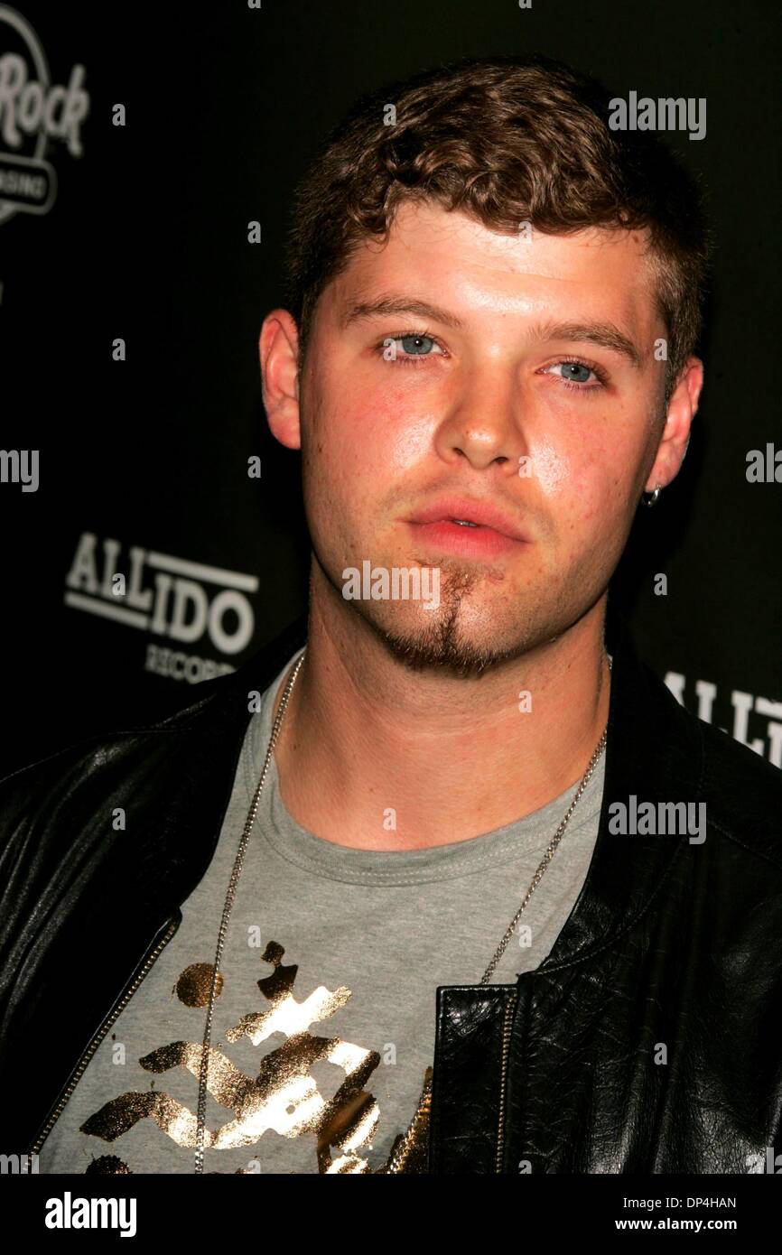 June 19, 2006 - New York, New York, U.S. - HARD ROCK CAFE HOSTS AN ...
