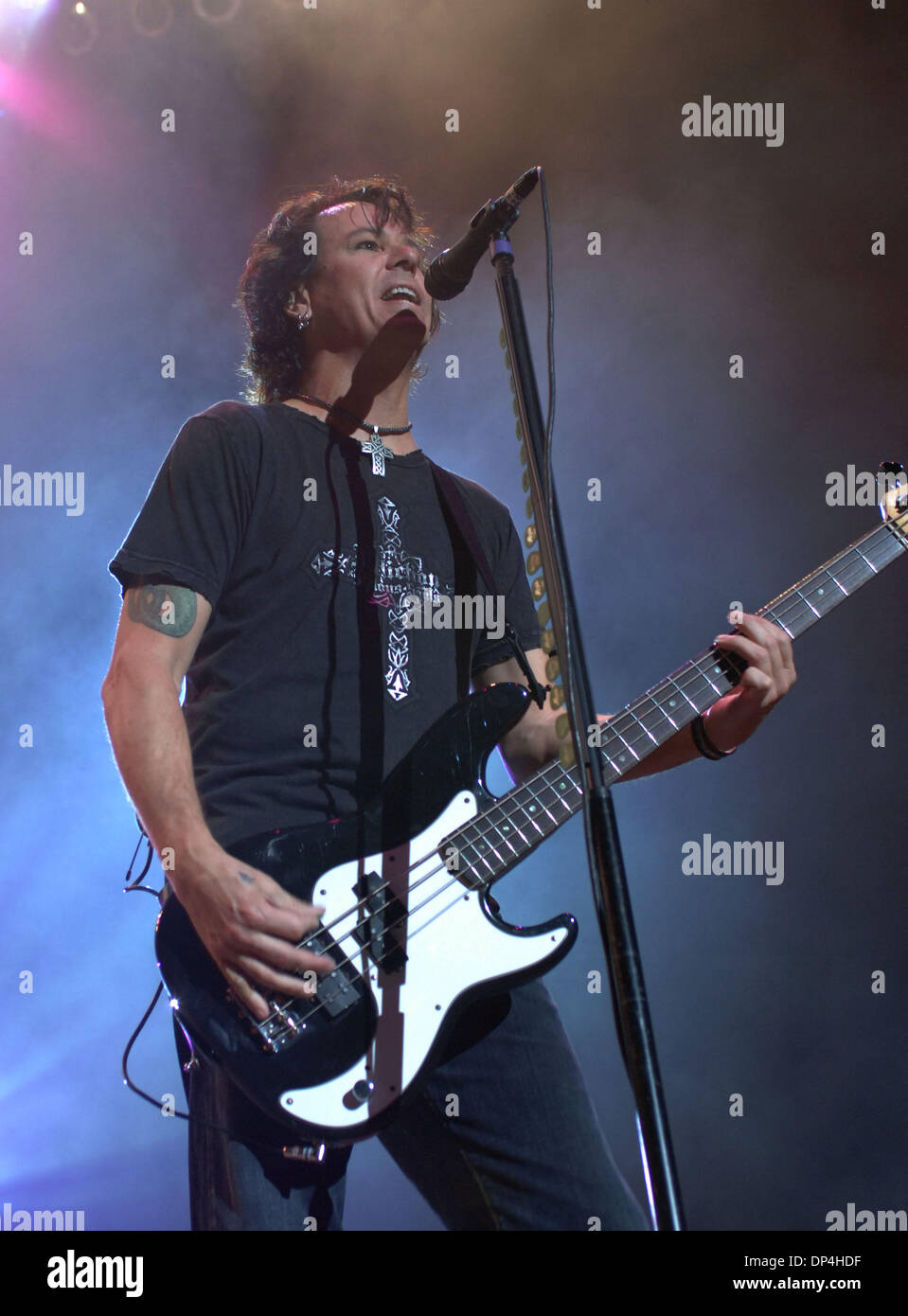 Bobby dall hi-res stock photography and images - Alamy