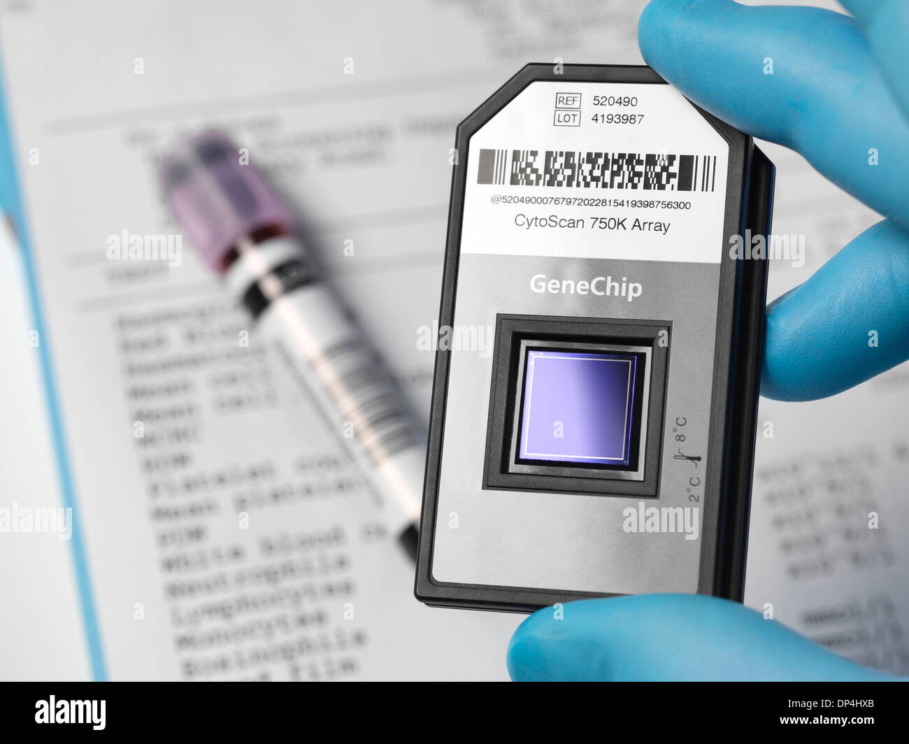 Genetic sequencing chip hi-res stock photography and images - Alamy