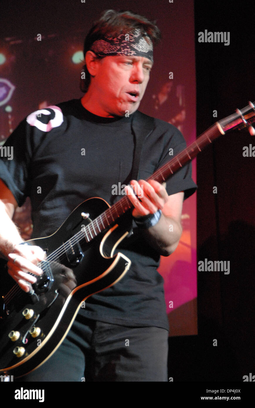 Aug 14, 2006; New York, NY, USA; GEORGE THOROGOOD and the Destroyers ...