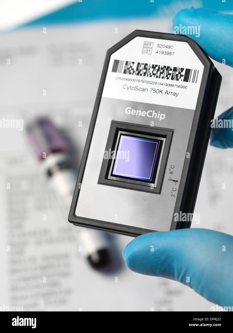 Genetic sequencing chip hi-res stock photography and images - Alamy