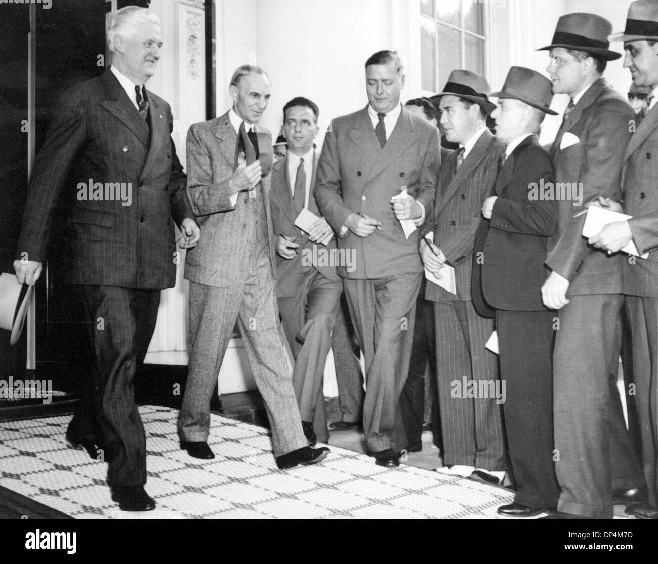 M leaves Black and White Stock Photos & Images - Alamy