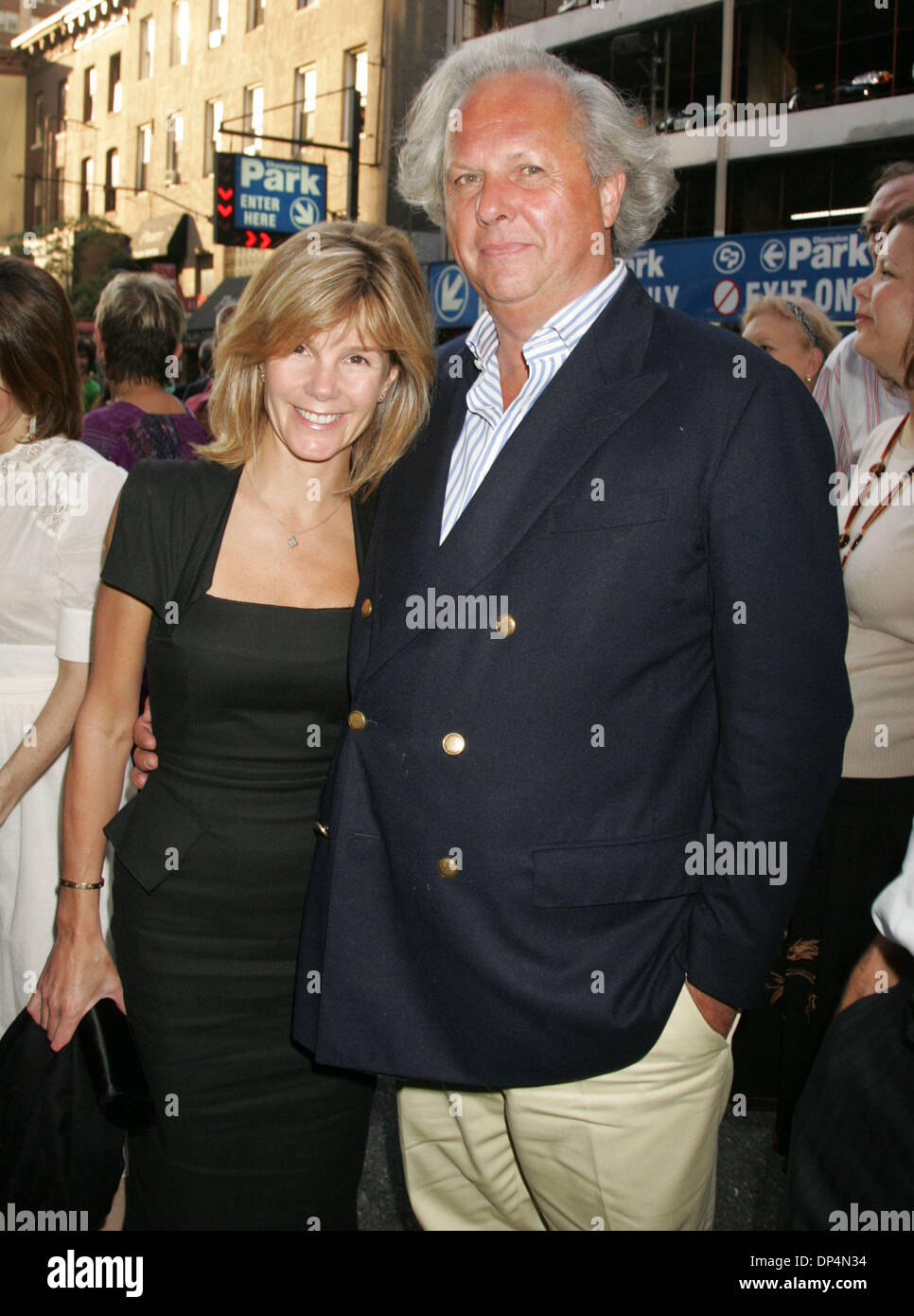 Aug 17, 2006; New York, NY, USA; ANNA and GRAYDON CARTER at the ...